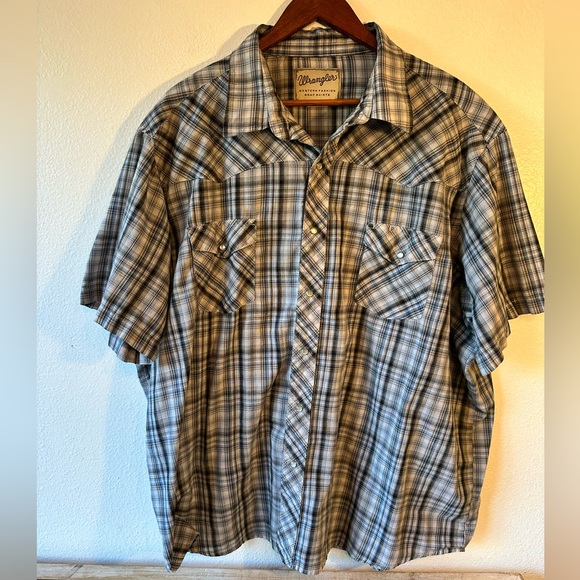 Wrangler | Shirts | Wrangler Blue And Tan Pearl Snap Button Down Shirt ...
